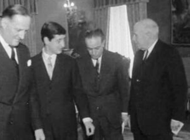 Américo Tomás recebe delegação da Sena Sugar Estates – RTP Arquivos