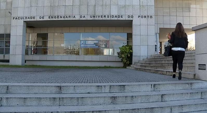 Surto de papeira na FEUP – RTP Arquivos