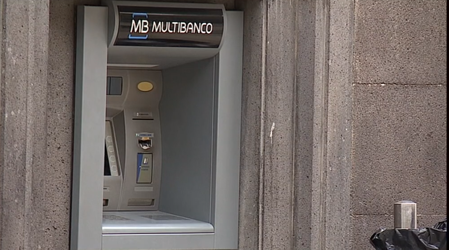 Multibanco na Madeira – RTP Arquivos