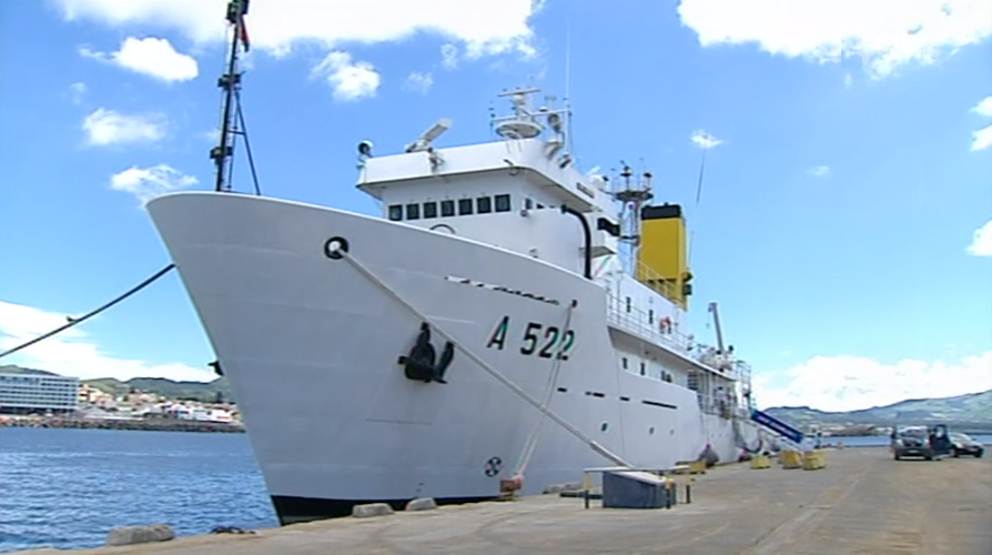 Navio Dom Carlos I nos Açores – RTP Arquivos