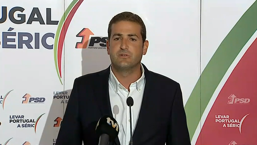 Conferência de imprensa de Hugo Soares – RTP Arquivos