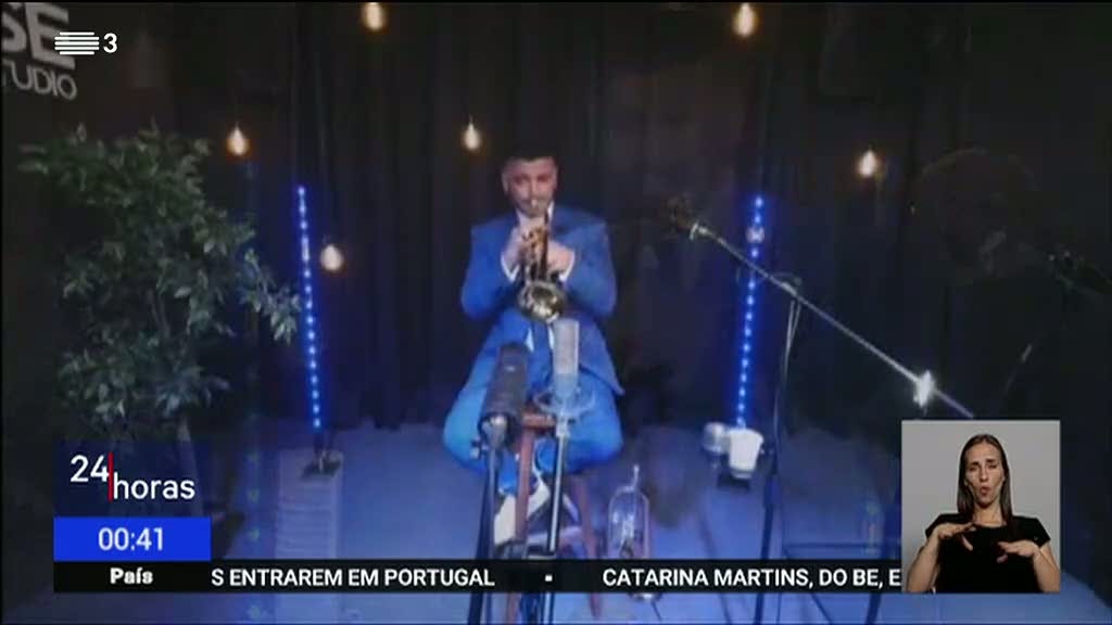 Luís Martelo recebe prémio dos Global Music Awards de 3.º melhor ...