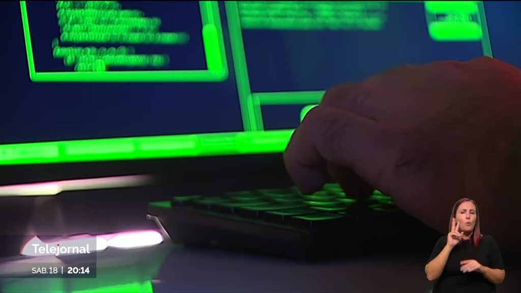 Olá pai, Olá mãe. Fica em preventiva suspeito do crime de burla no WhatsApp