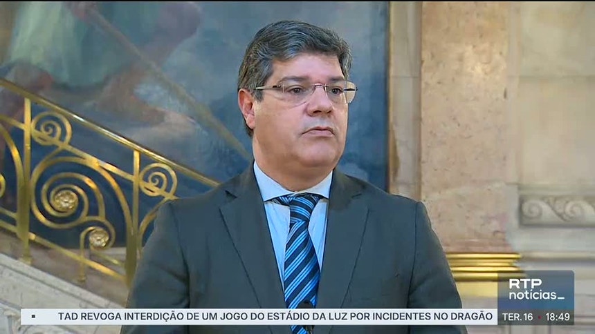 PS afirma que Fernando Alexandre ou se retrata ou perde condições para ...