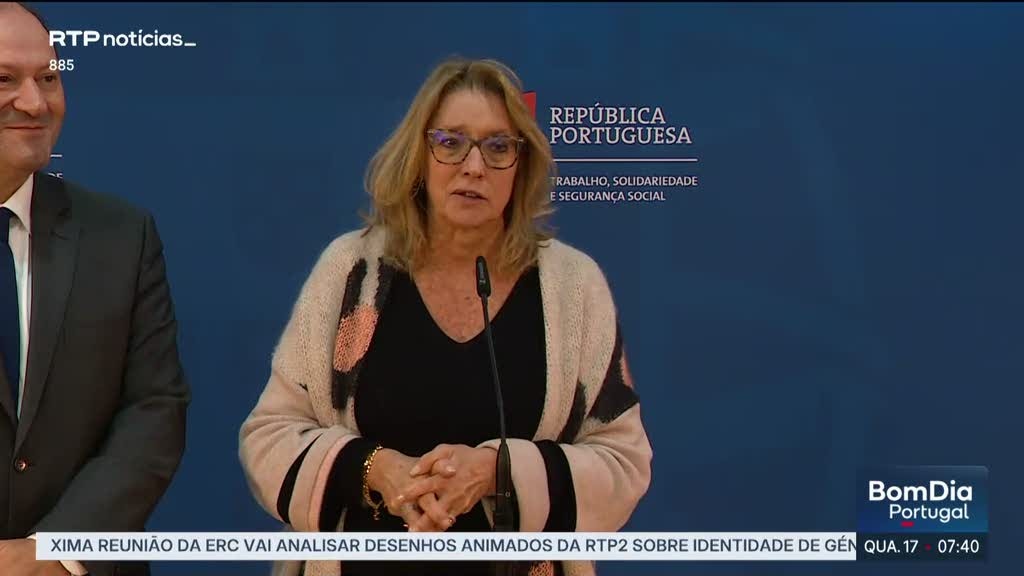 920 euros. Governo aprova aumento do salário mínimo definido em acordo ...