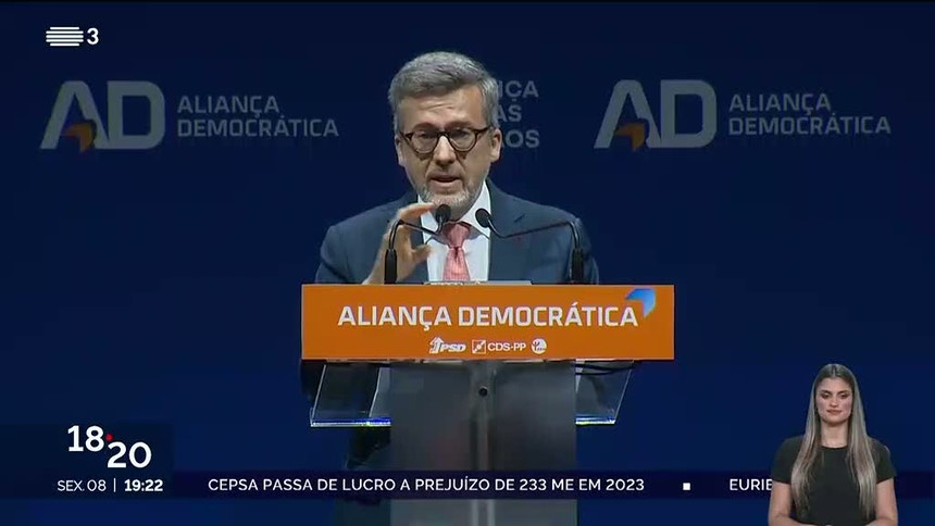 Carlos Moedas. Portugal "não pode voltar a um sistema de partido único"