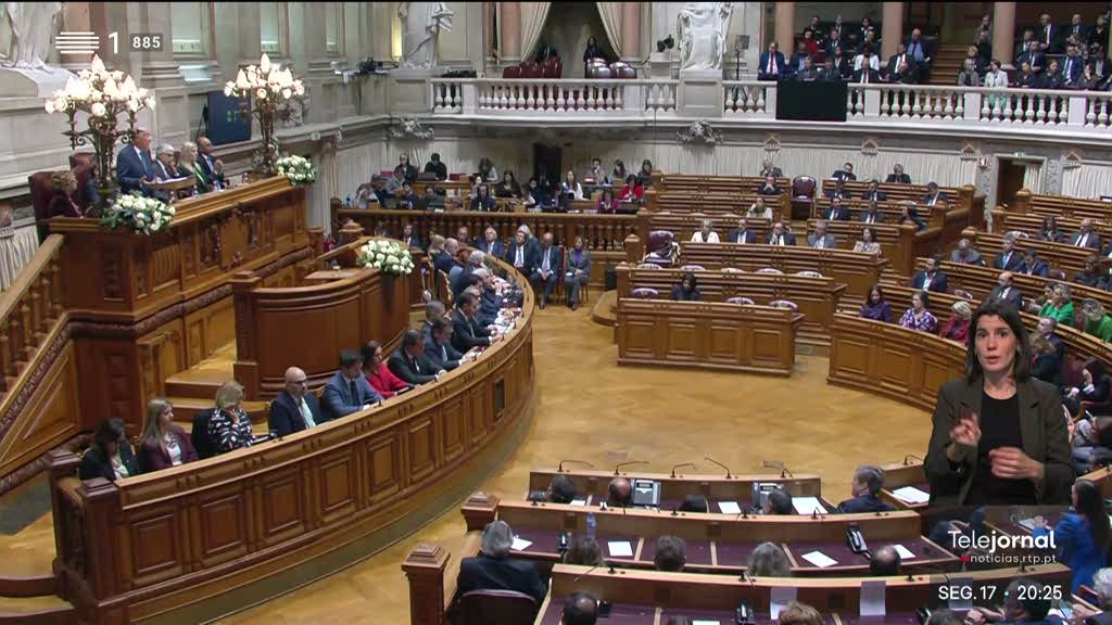 Parlamento vai celebrar 50 anos do 25 de Novembro no mesmo modelo do 25 de Abril