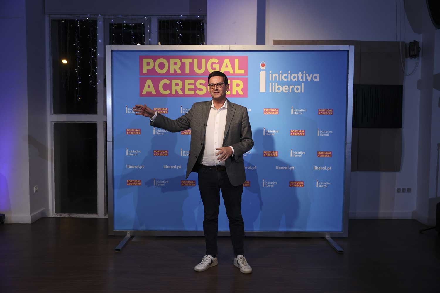 Carla Castro deixa IL. Rui Rocha lamenta mas diz-se "focado em soluções"