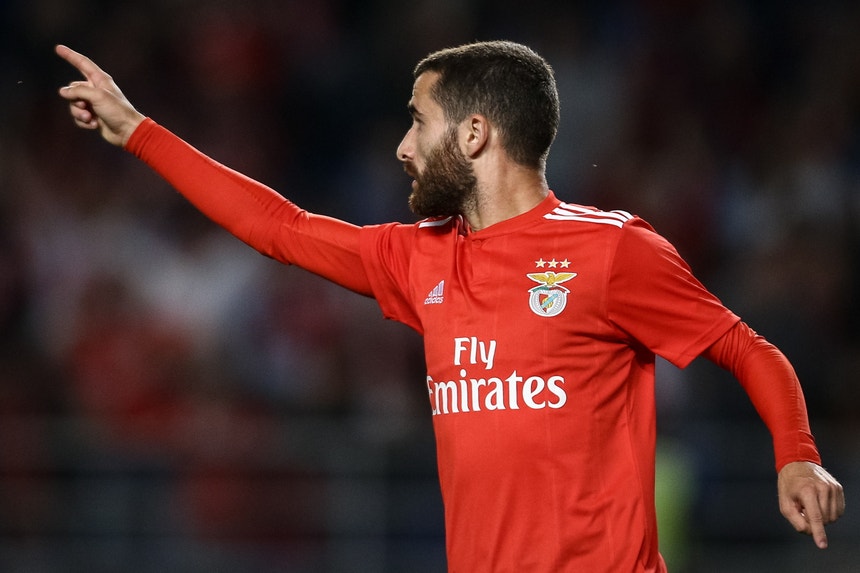 Rafa confirmado nos convocados do Benfica com Vlachodimos e Gabriel de fora