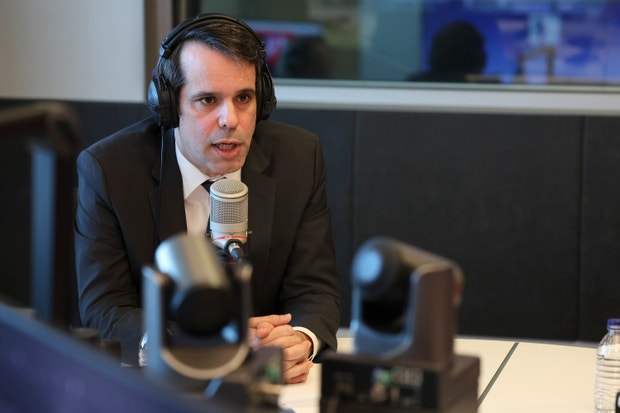 Da esquerda à direita todos concordam: o 25 de novembro não pode ser equiparado ao 25 de abril