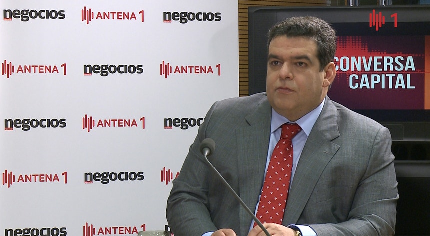 Rocha Andrade aponta consequências de mexidas no IRS Rocha Andrade aponta consequências de mexidas no IRS