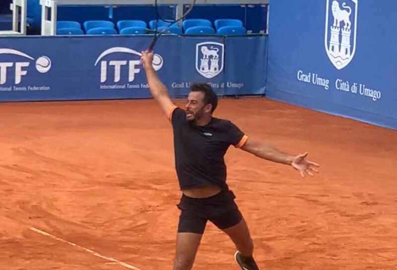 Fred Gil vice-campeão do mundo de singulares em +35 anos