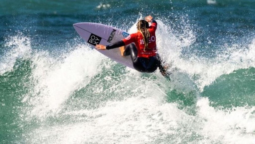 Surfista portuguesa Francisca Veselko campeã mundial de juniores
