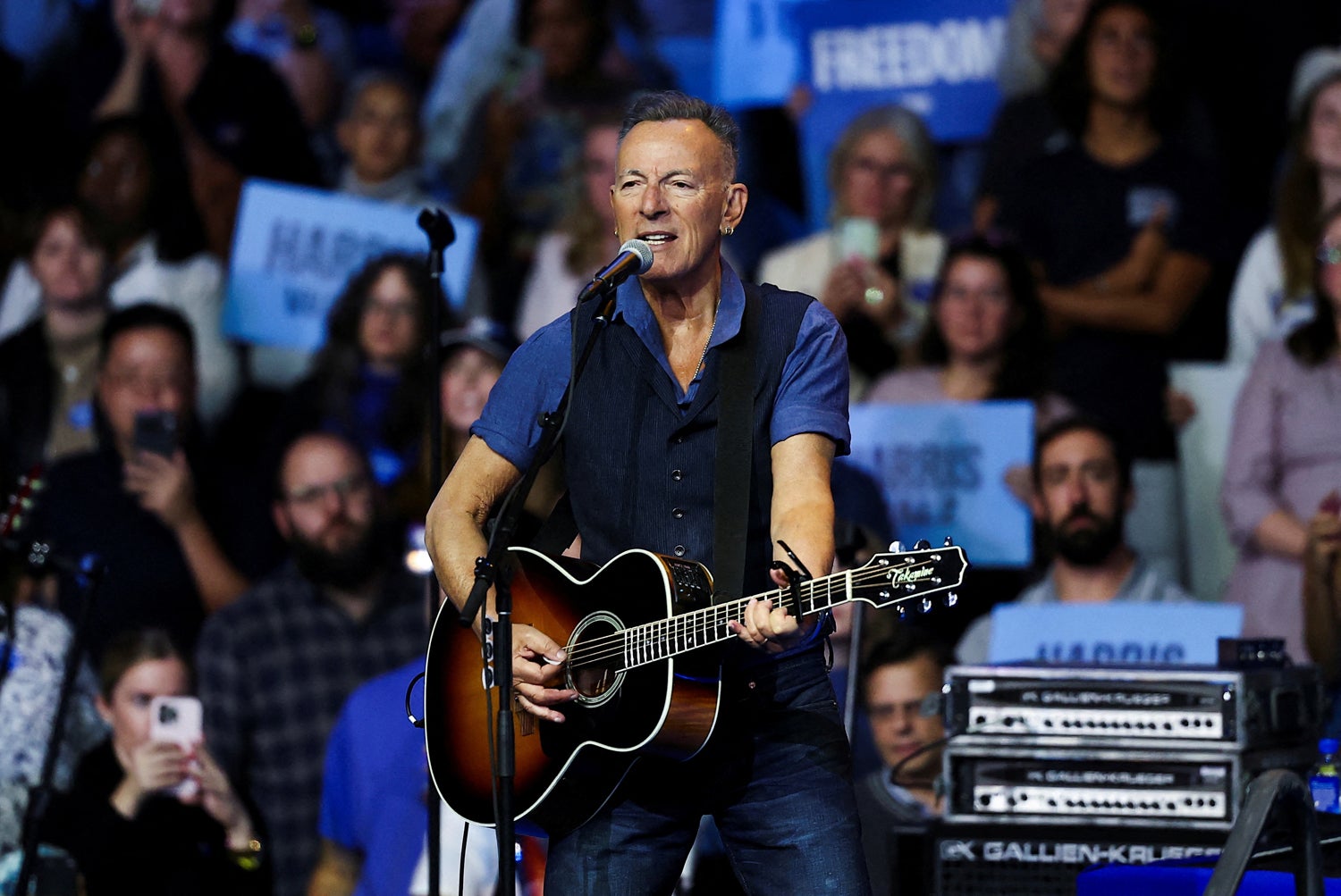 Bruce Springsteen homenageia vítimas de Minneapolis