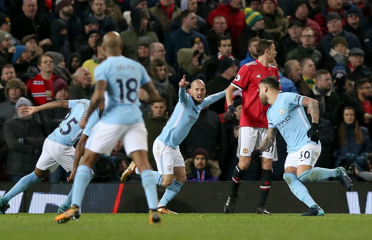 Manchester City bate rival United e recorde de vitórias em Inglaterra