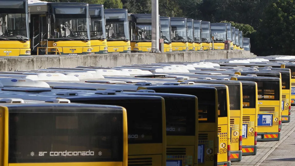 Adesão à greve dos trabalhadores da Carris nos 22%