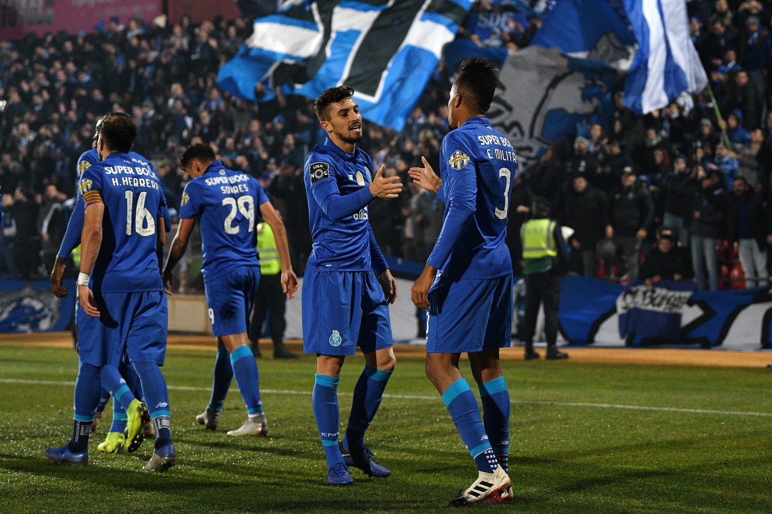 Desportivo das Aves - FC Porto, a Liga Portuguesa em direto