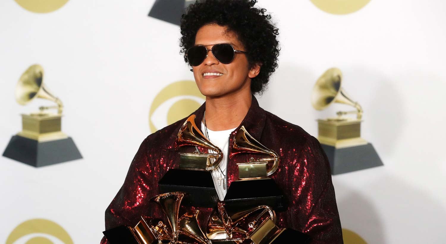Bruno Mars e "rapper" Kendrick Lamar grandes vencedores dos prémios Grammy
