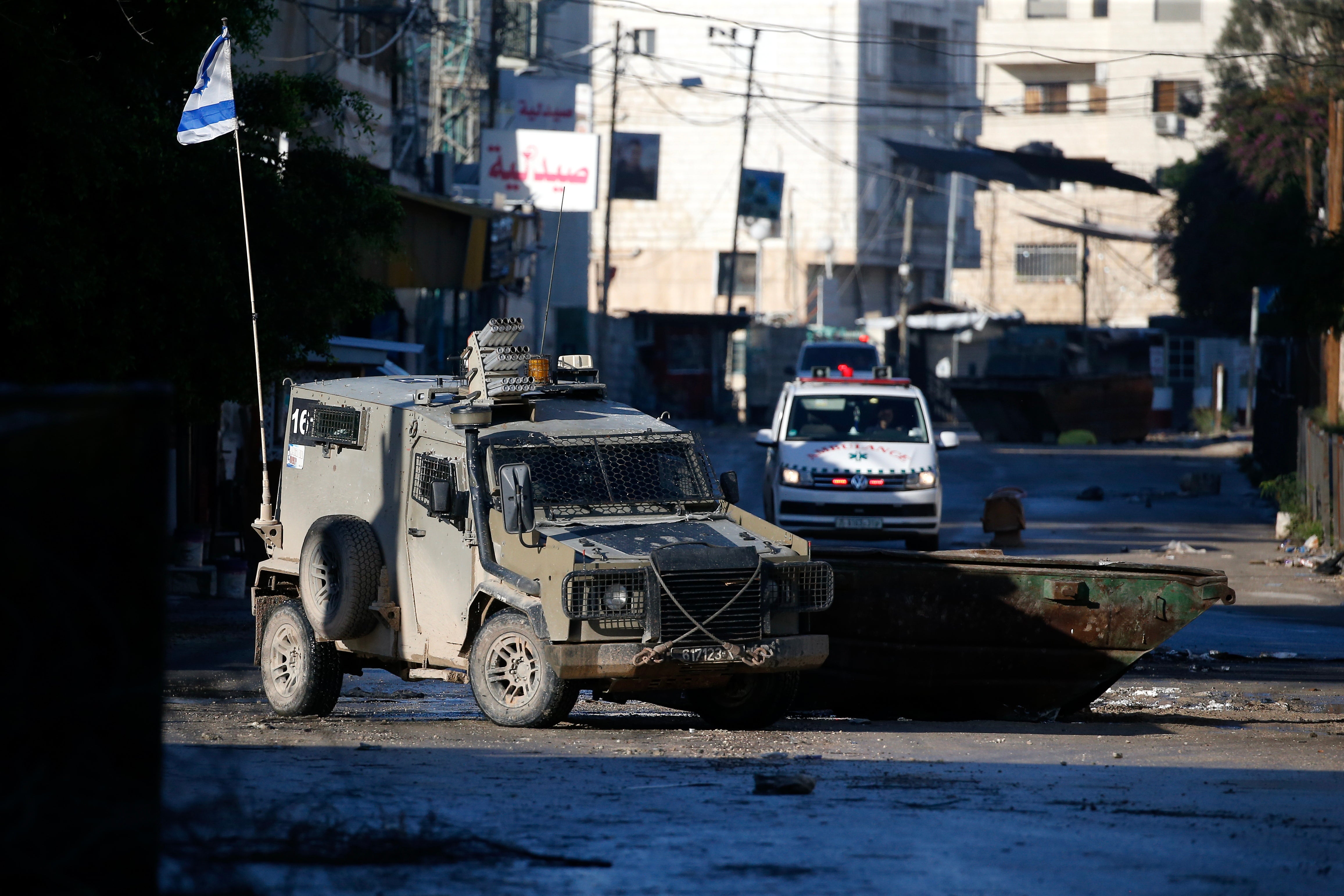 Exército israelita prossegue operação em larga escala na Cisjordânia