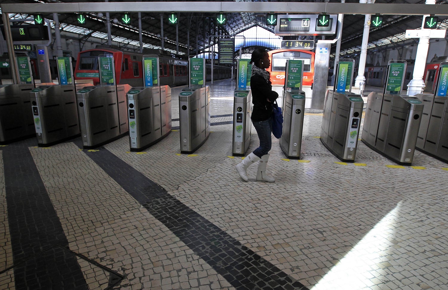 Bilhetes diários que combinam Carris, Metro, Transtejo e CP aumentam ...