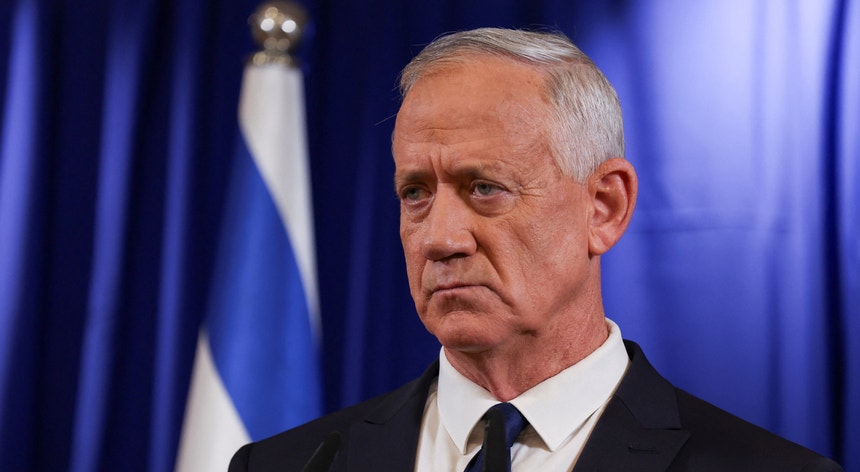 Demissão em Israel. Benny Gantz abandona Governo de Benjamin Netanyahu Demissão em Israel. Benny Gantz abandona Governo de Benjamin Netanyahu