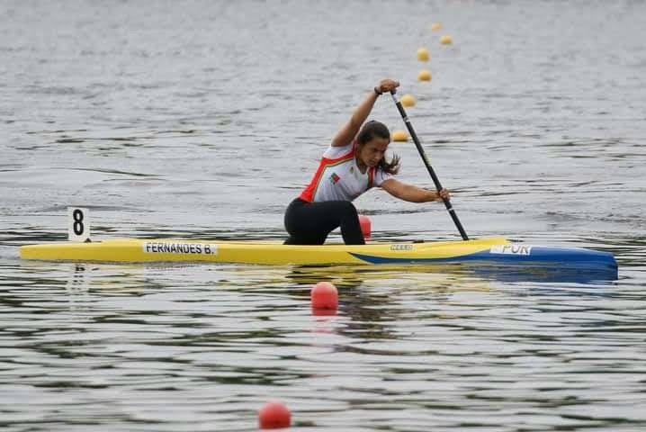 Beatriz Fernandes campeã mundial júnior de C1 maratonas