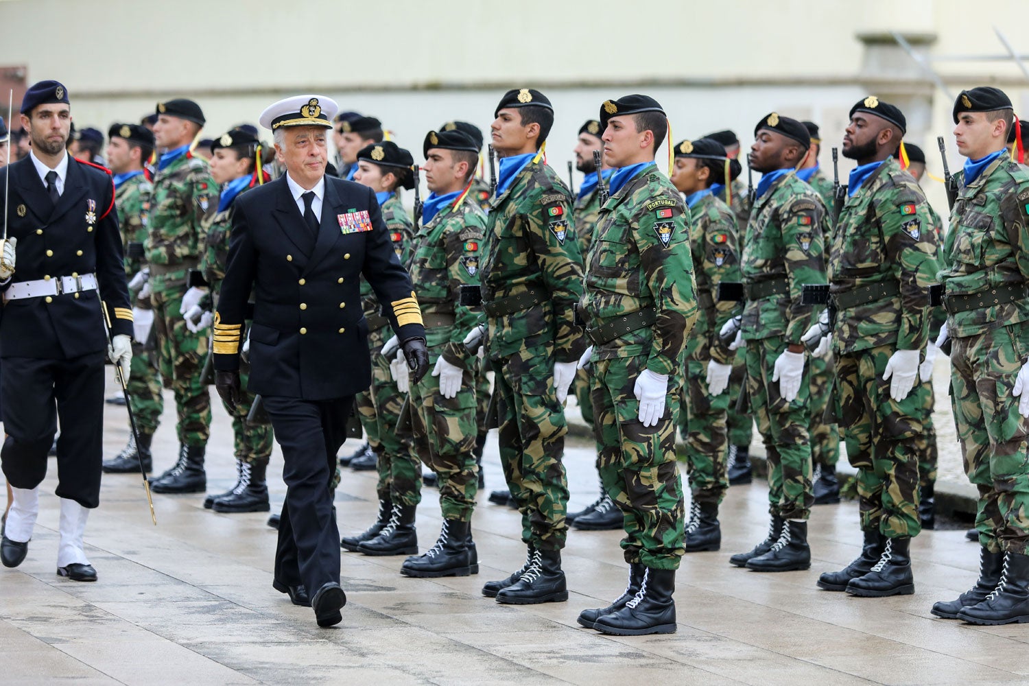 CEMGFA favorável a colaboração com `secretas` e contra "lamentações ...