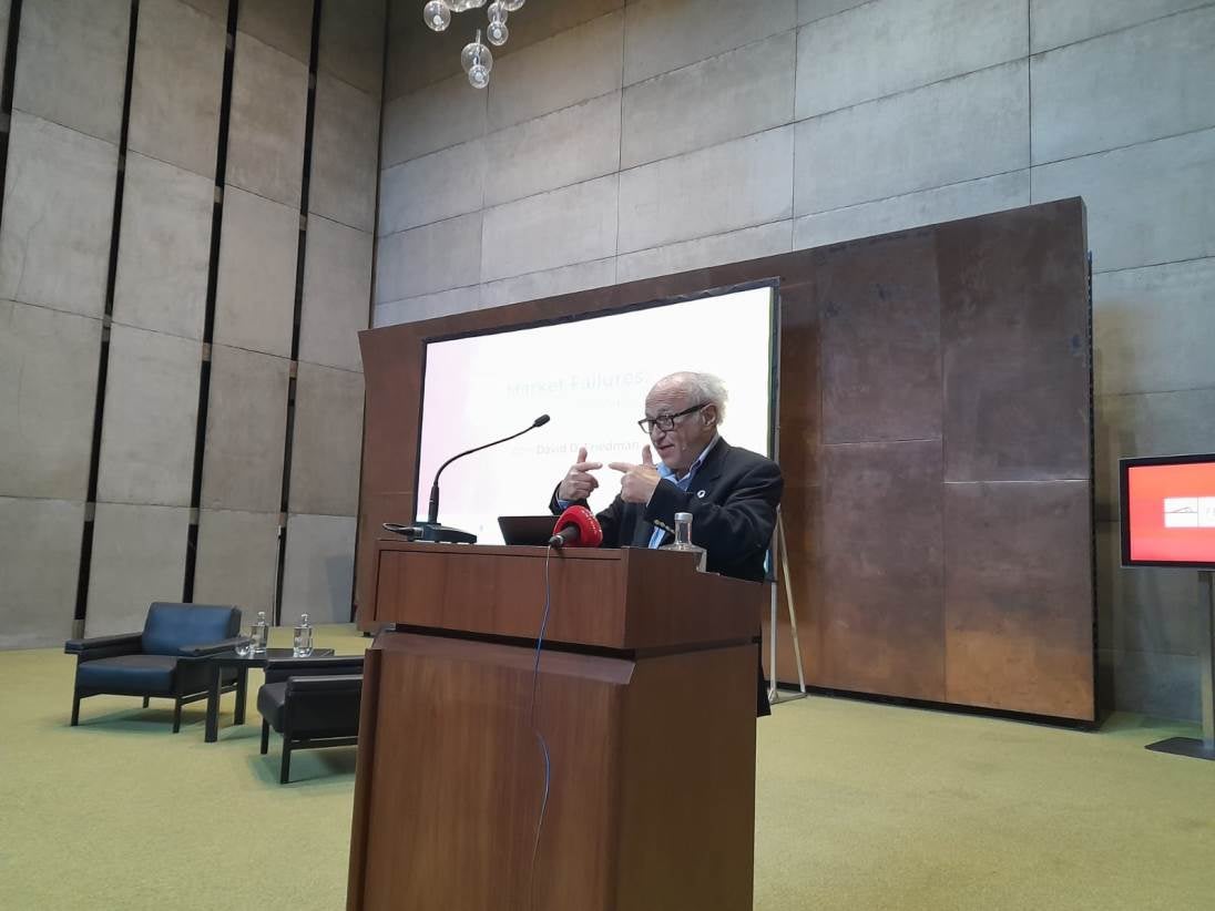 David D. Friedman falou sobre virtudes e falhas de mercado, na FEP
