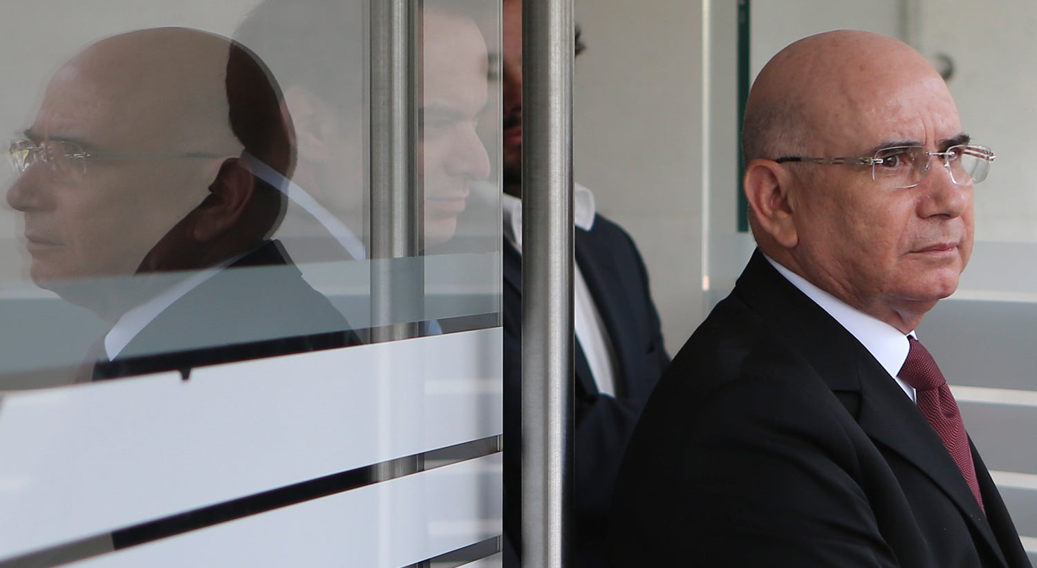 Caso de Rosalina Ribeiro. Duarte Lima obrigado a apresentações ...