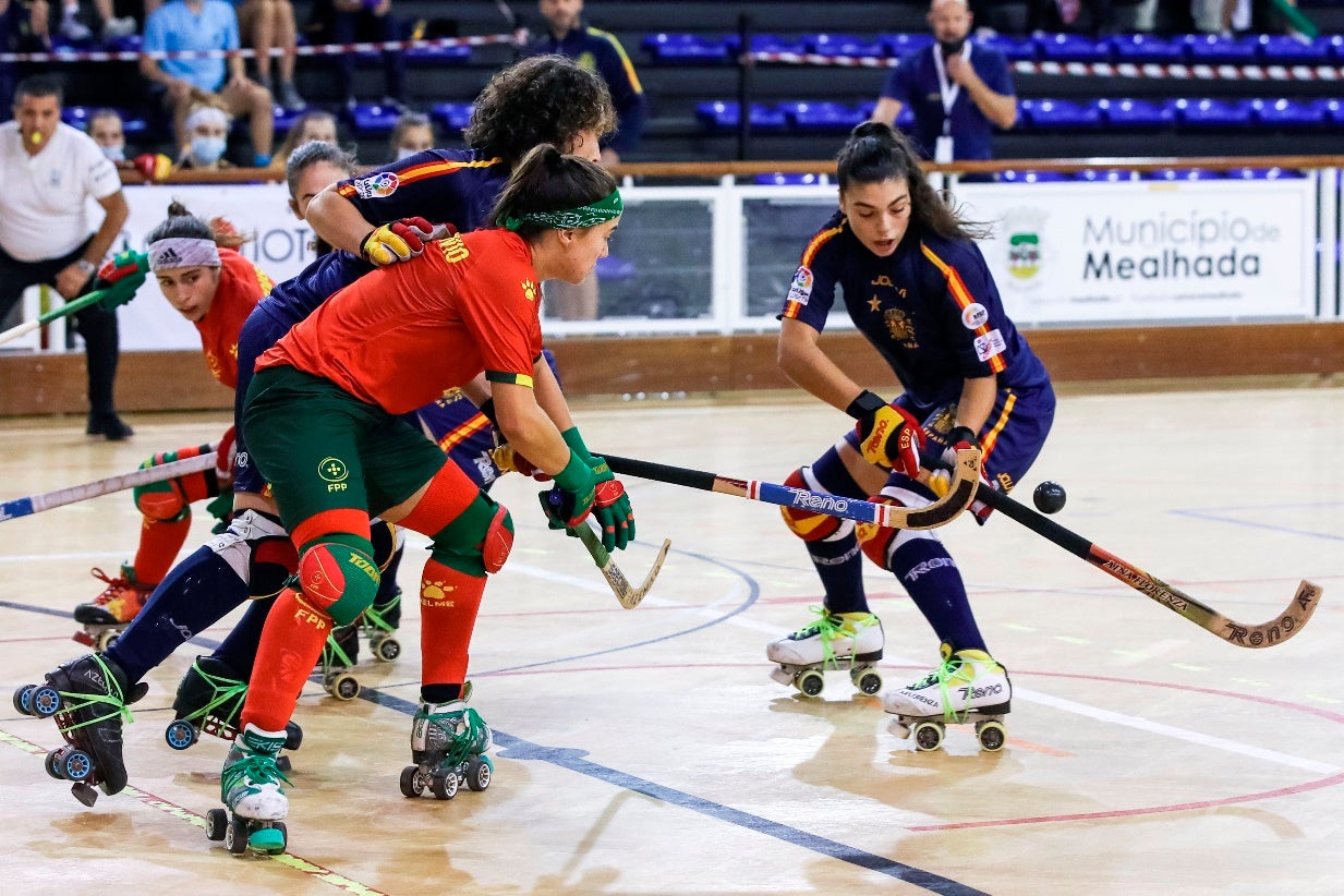 Portugal entra no Europeu feminino de hóquei em patins a sofrer goleada