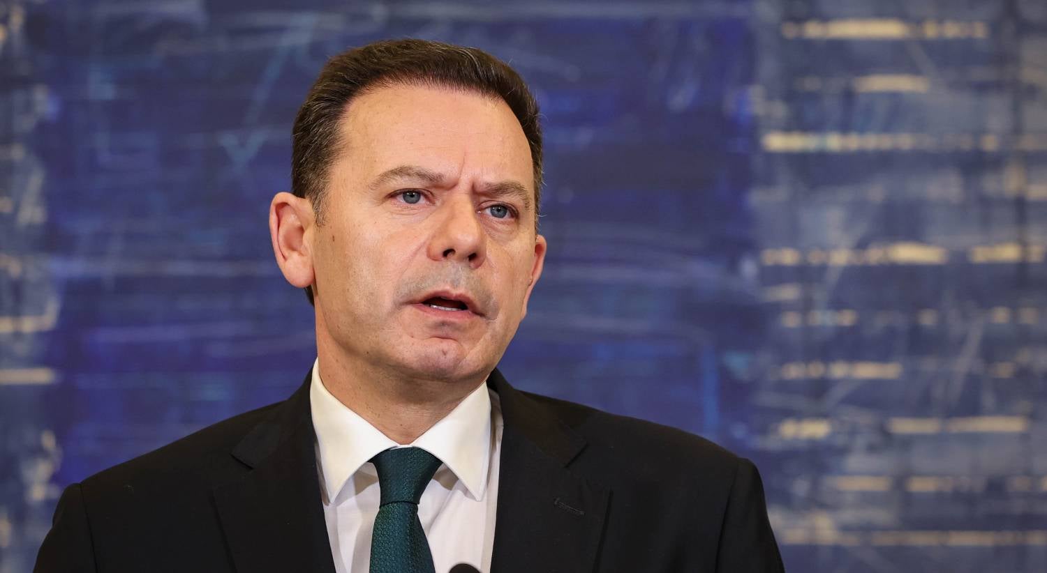 "Crise política deve ser evitada". Montenegro agitou moção de confiança