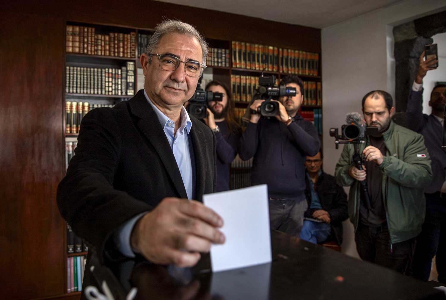 Eleições nos Açores. Projeção da Católica para a RTP dá vitória à ...