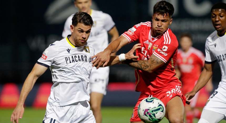 Central do Famalicão Enea Mihaj nos 27 pré-convocados da Albânia para o ...