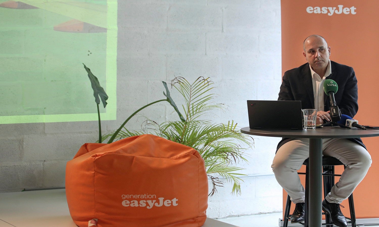 Easyjet espera que transferência de `slots` da TAP esteja concluída até ...