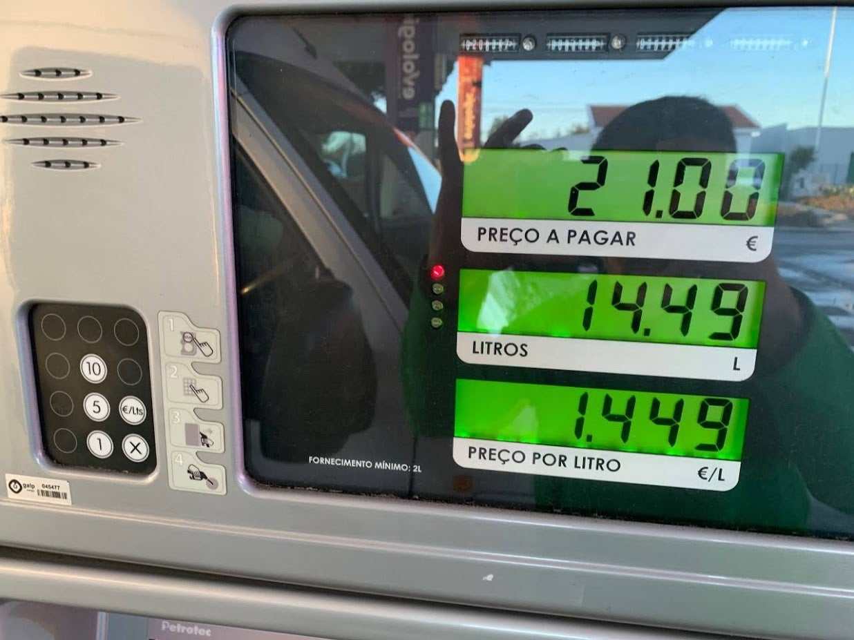 Preço dos combustíveis sobe meio cêntimo por litro na próxima semana