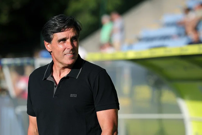 AVS oficializa treinador Daniel Ramos após rescindir unilateralmente ...