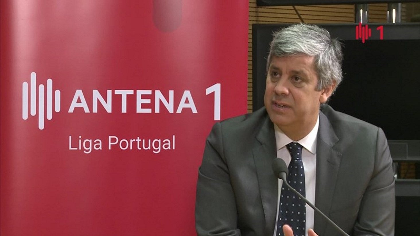 Maria Flor Pedroso entrevista Mário Centeno