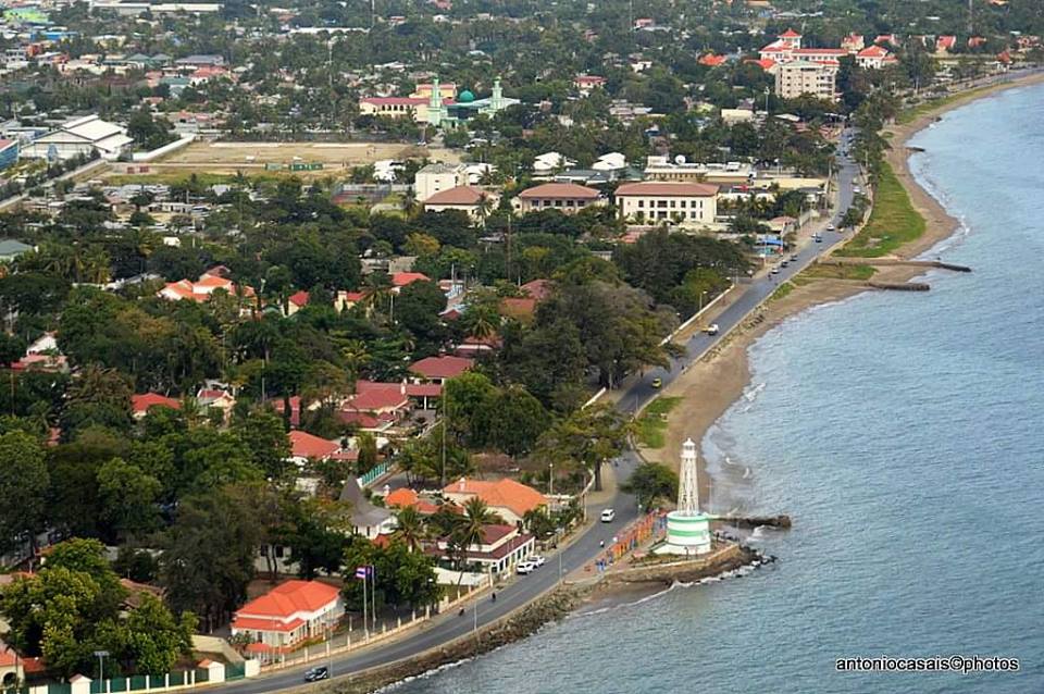 Independência de Timor-Leste recordada em português - Mundo - RTP Notícias