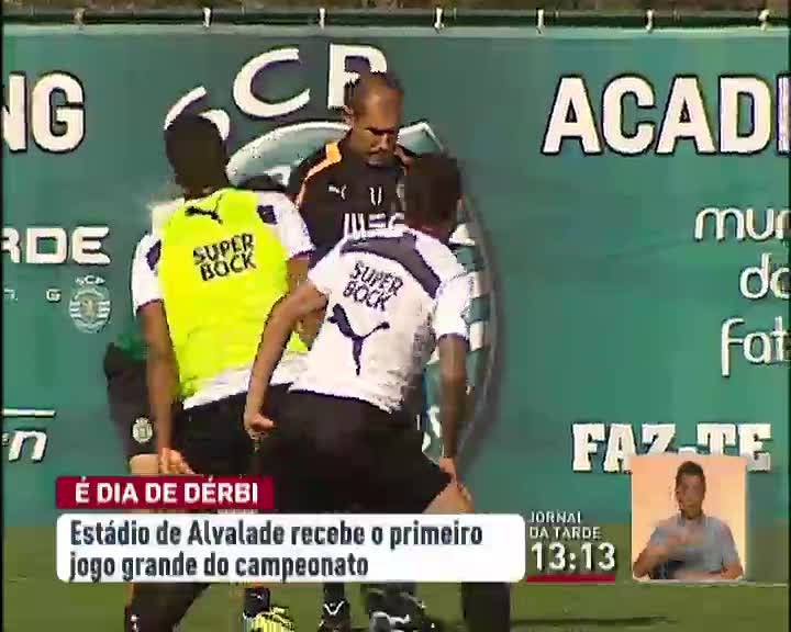 Casa cheia no primeiro dérbi da época