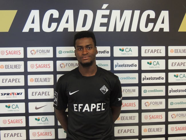 Nii Plange como novo reforço da Académica