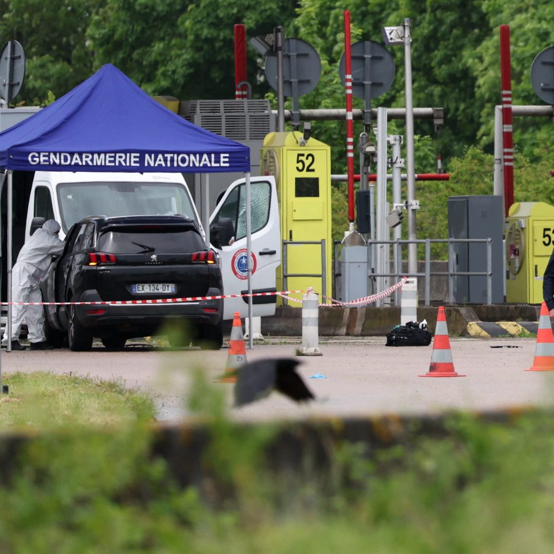 "A Mosca" a monte. Caça ao homem em França após fuga em portagem