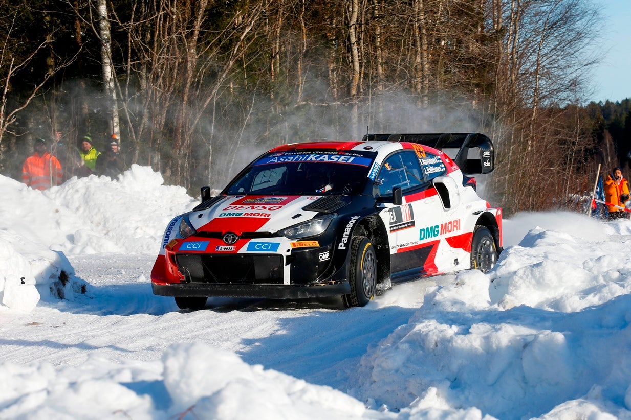 Chuva deixou finlandês Rovanperä na liderança no Rali da Estónia