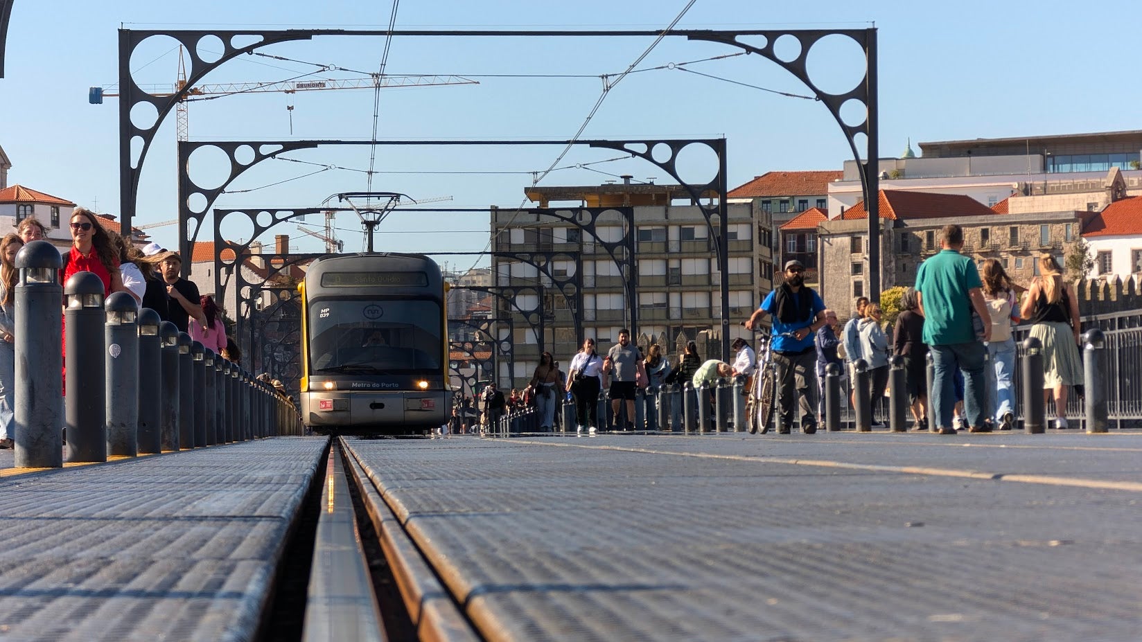 Linha Rosa do Metro do Porto. Autarca não acredita que obras acabem em ...