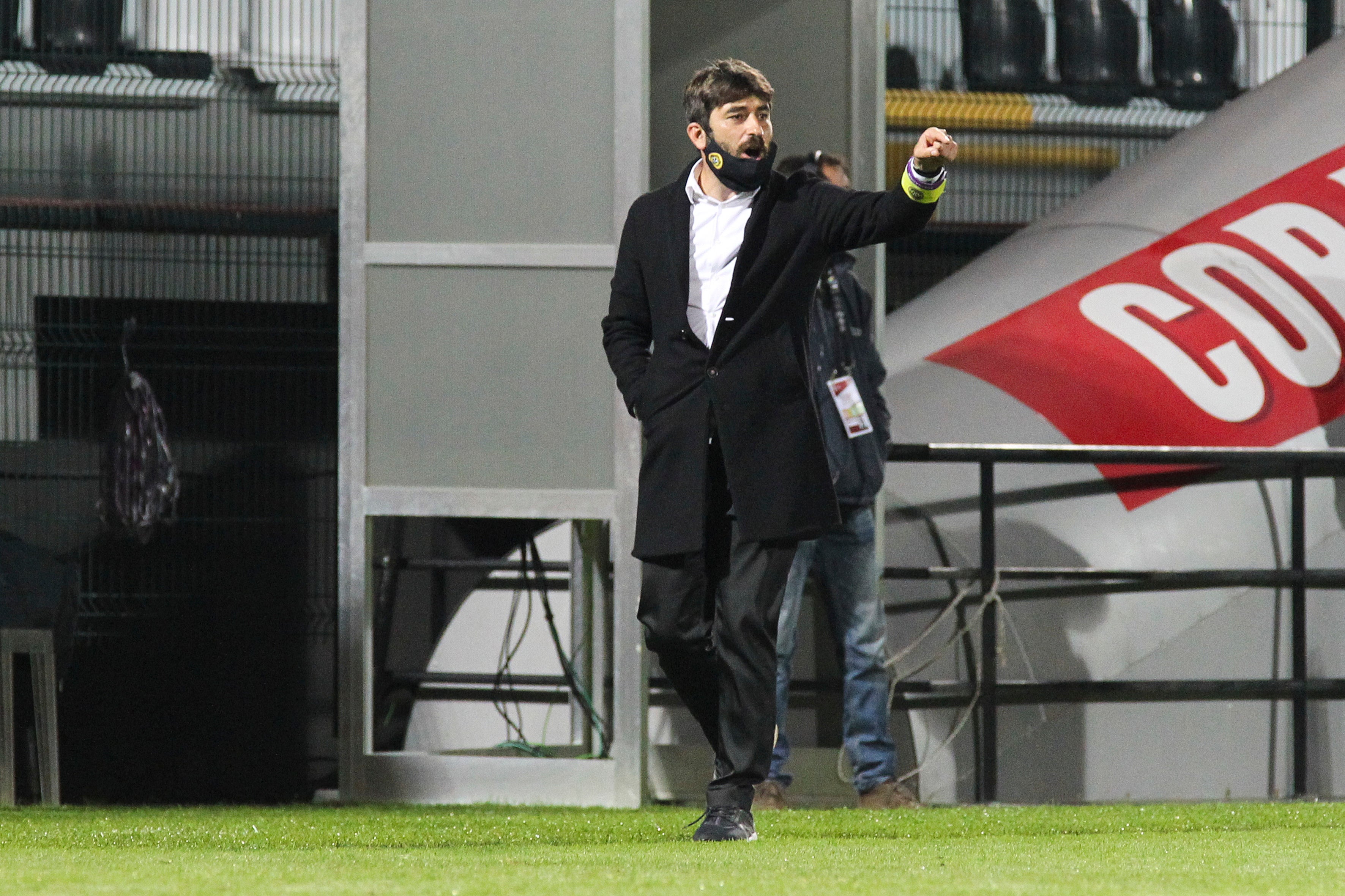 Luís Freire renova contrato com o Rio Ave até 2025