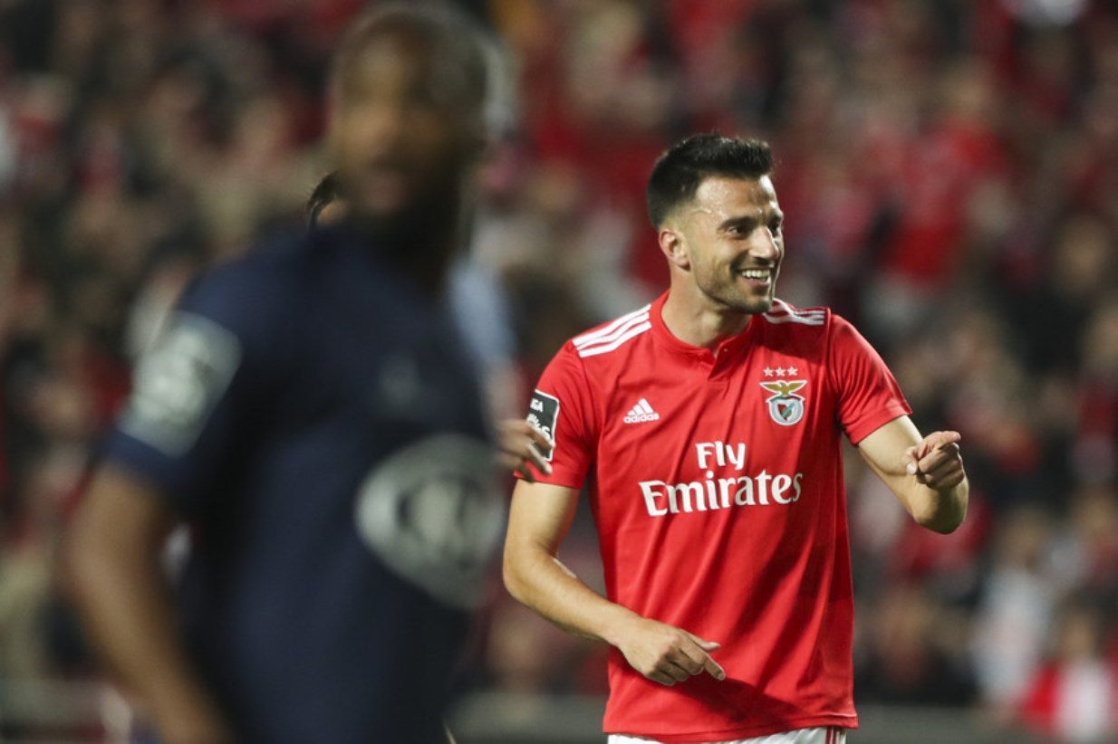 Samaris rescinde com o Benfica após sete anos de ligação e oito troféus ...