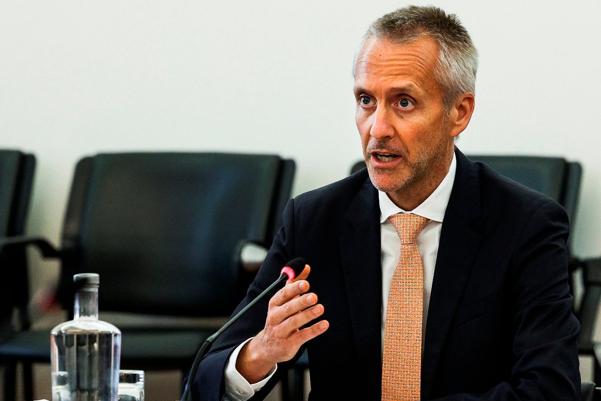 Sérgio Monteiro. "TAP custa-nos mais de 200 mil euros por dia só em ...