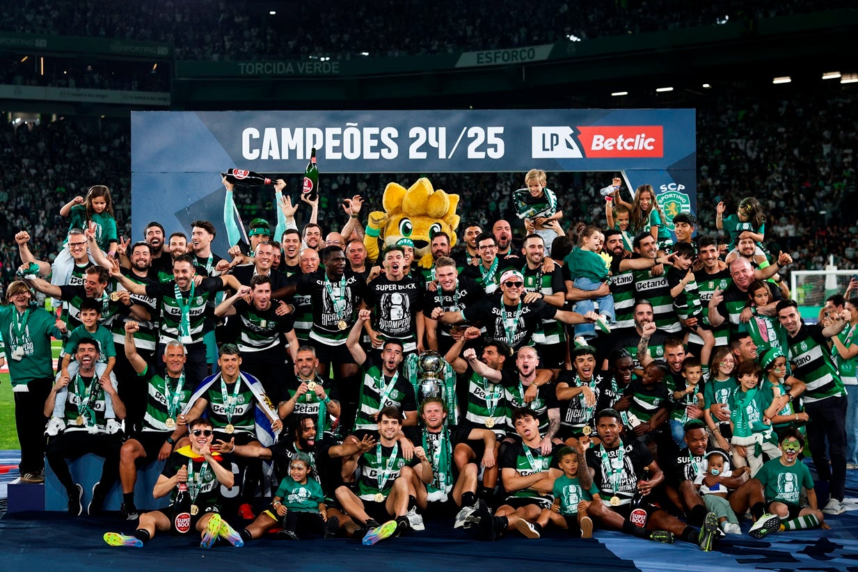Presidente do Sporting diz que melhorou plantel que é bicampeão