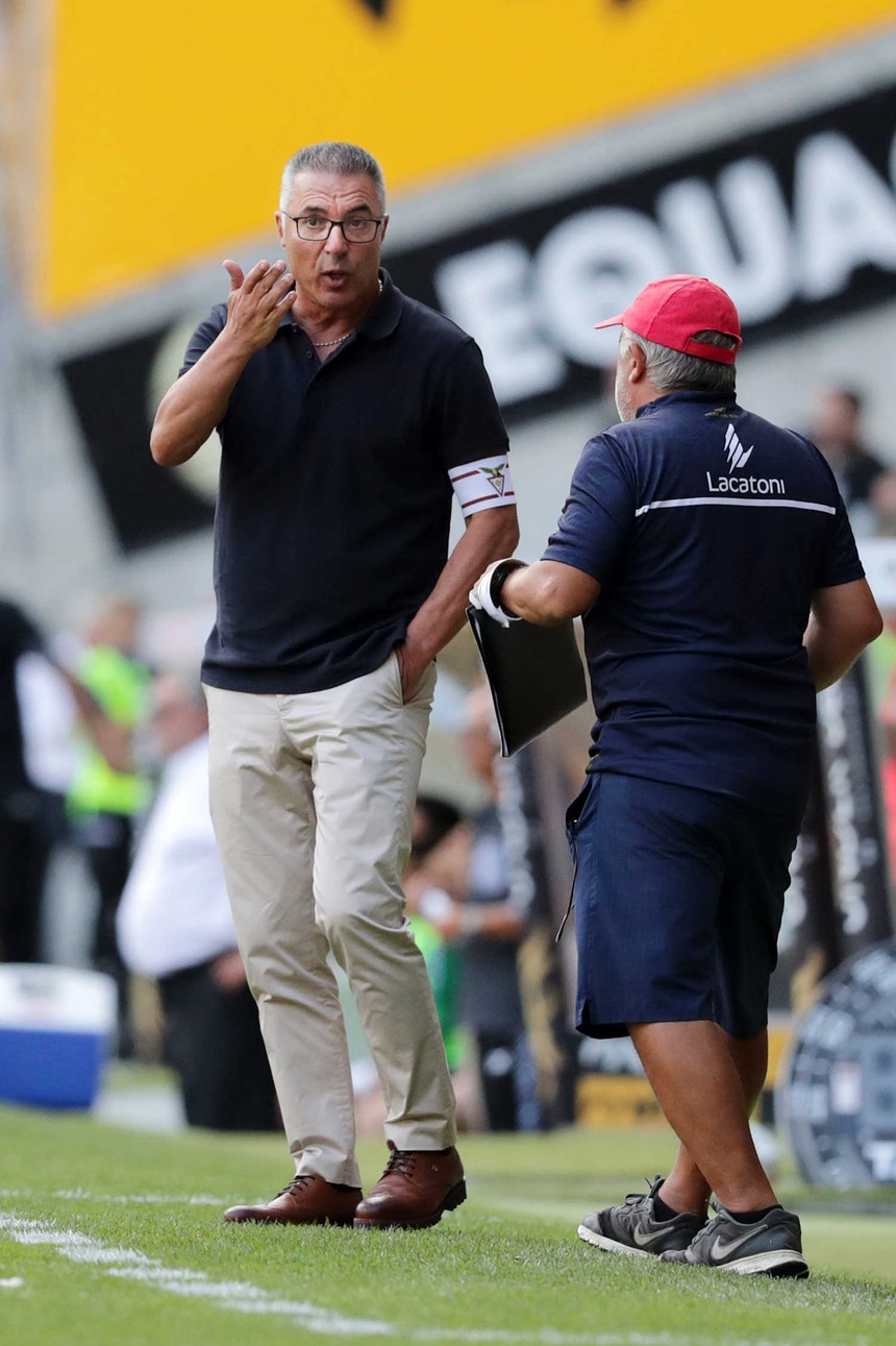 Augusto Inácio espera “jogo entretido” diante do Marítimo