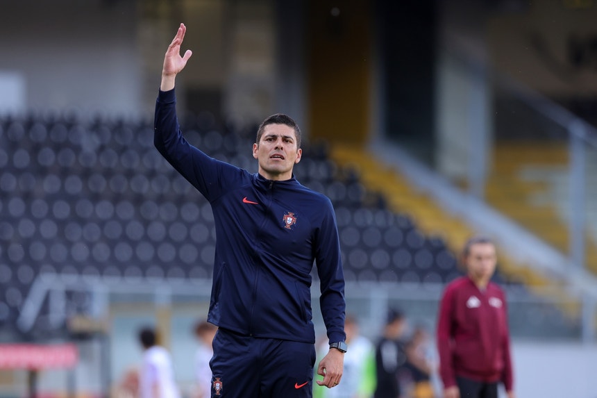 Francisco Neto renova com a FPF até 2027