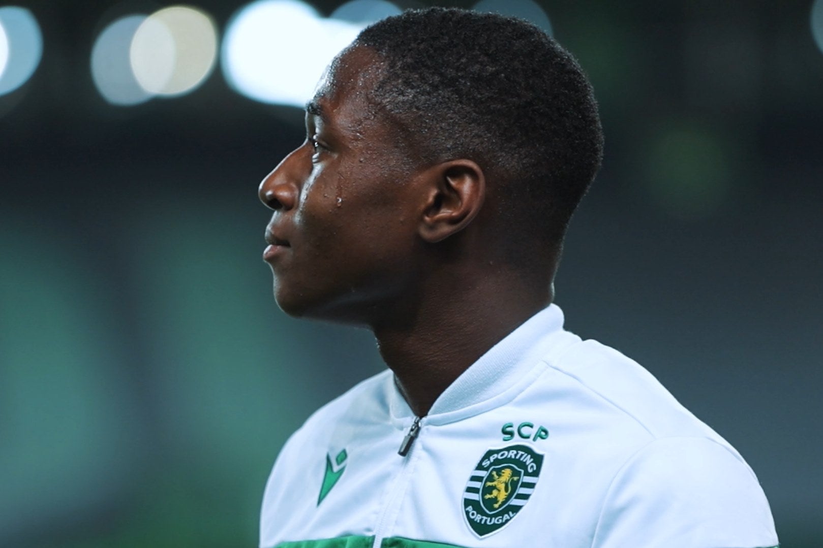 Dário Essugo mantém vontade de ajudar nos sub-21